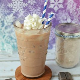 Iced hot chocolate recipe - how to make iced hot chocolate