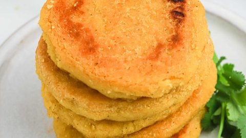 Arepas recipe - Learn how to make arepas in minutes