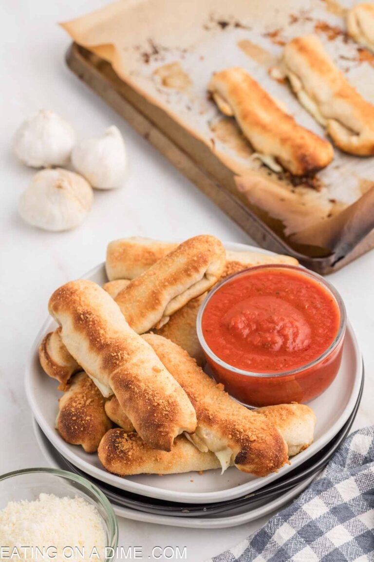 Garlic Bread Cheese Sticks - Eating on a Dime