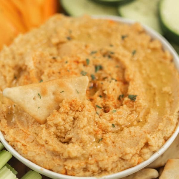 Homemade hummus recipe - ready in minutes