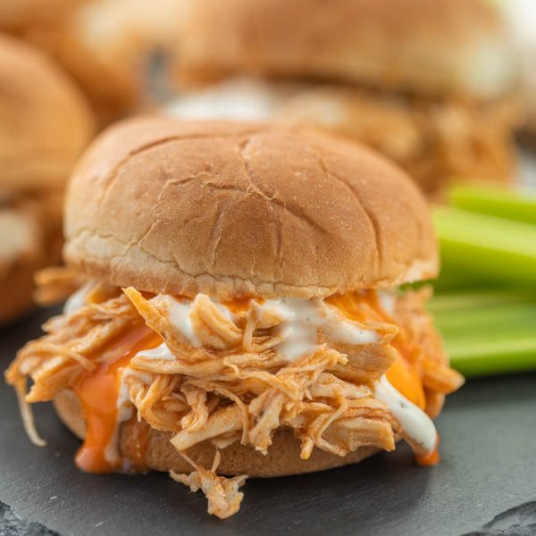Crock Pot Buffalo Chicken Sliders - Slow Cooker Buffalo Chicken Sliders