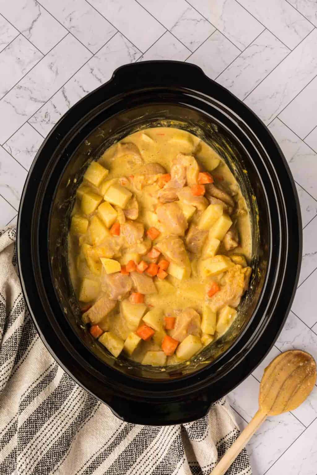 Slow Cooker Chicken Curry: Simple and Delicious