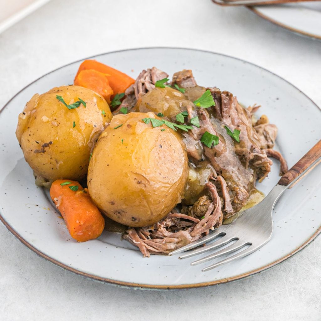 Cracker Barrel Roast Beef Recipe - Eating on a Dime