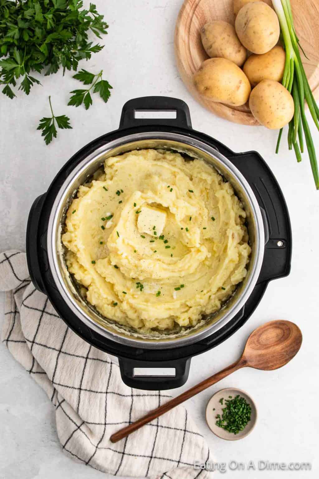 Instant Pot Mashed Potatoes VIDEO- Eating on a Dime