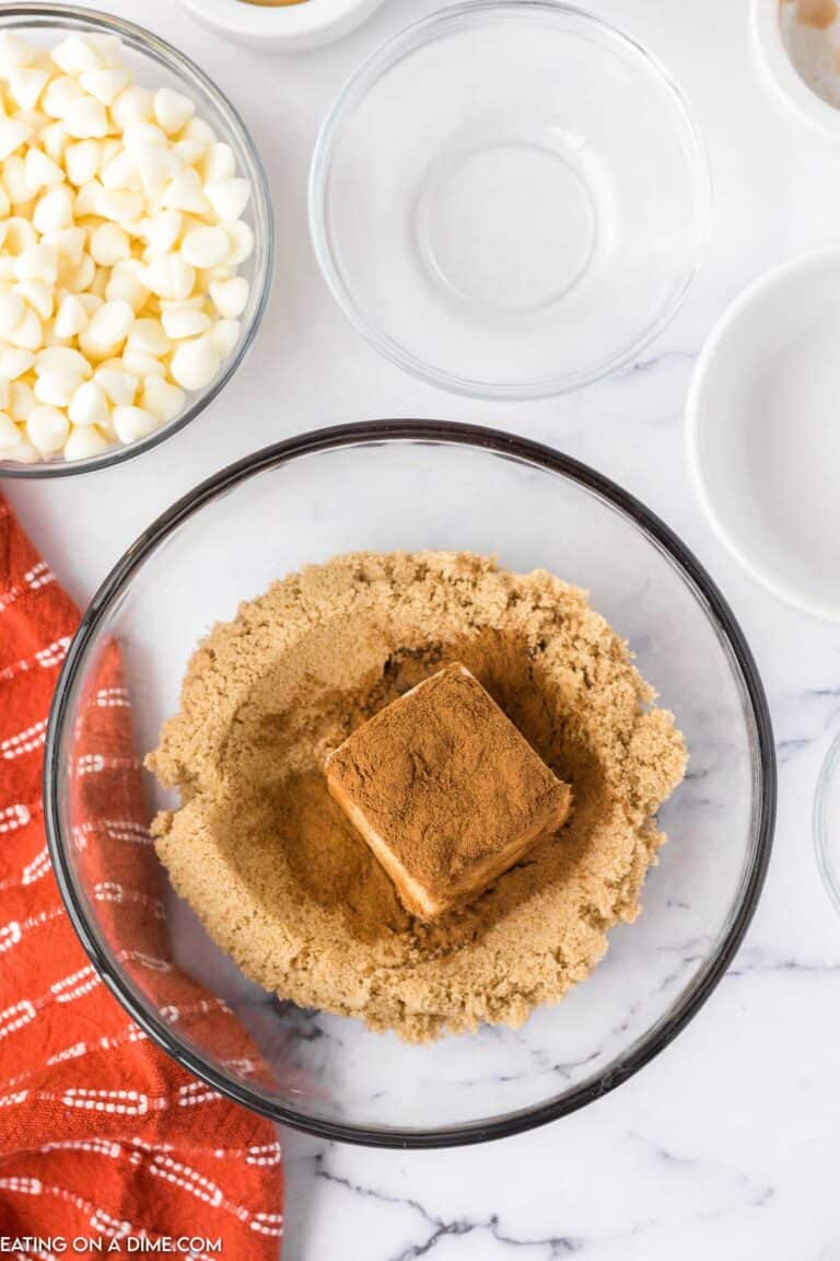 Cinnamon Roll Popcorn Recipe - Eating on a Dime