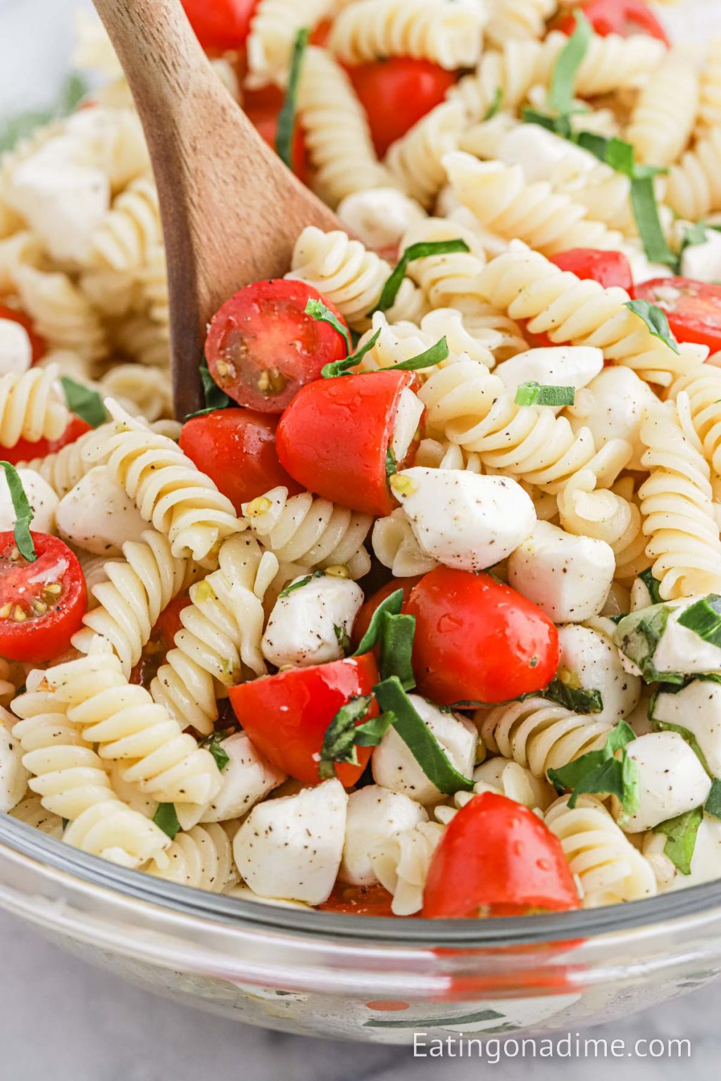 Caprese Pasta Salad Recipe - Eatingonadime.com