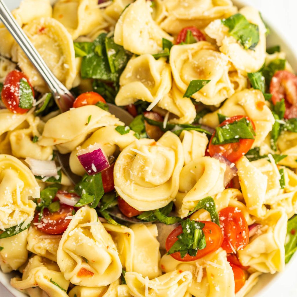 35 Easy Potluck Salads To Feed A Crowd 35-easy-potluck-salads-to-feed-a-crowd