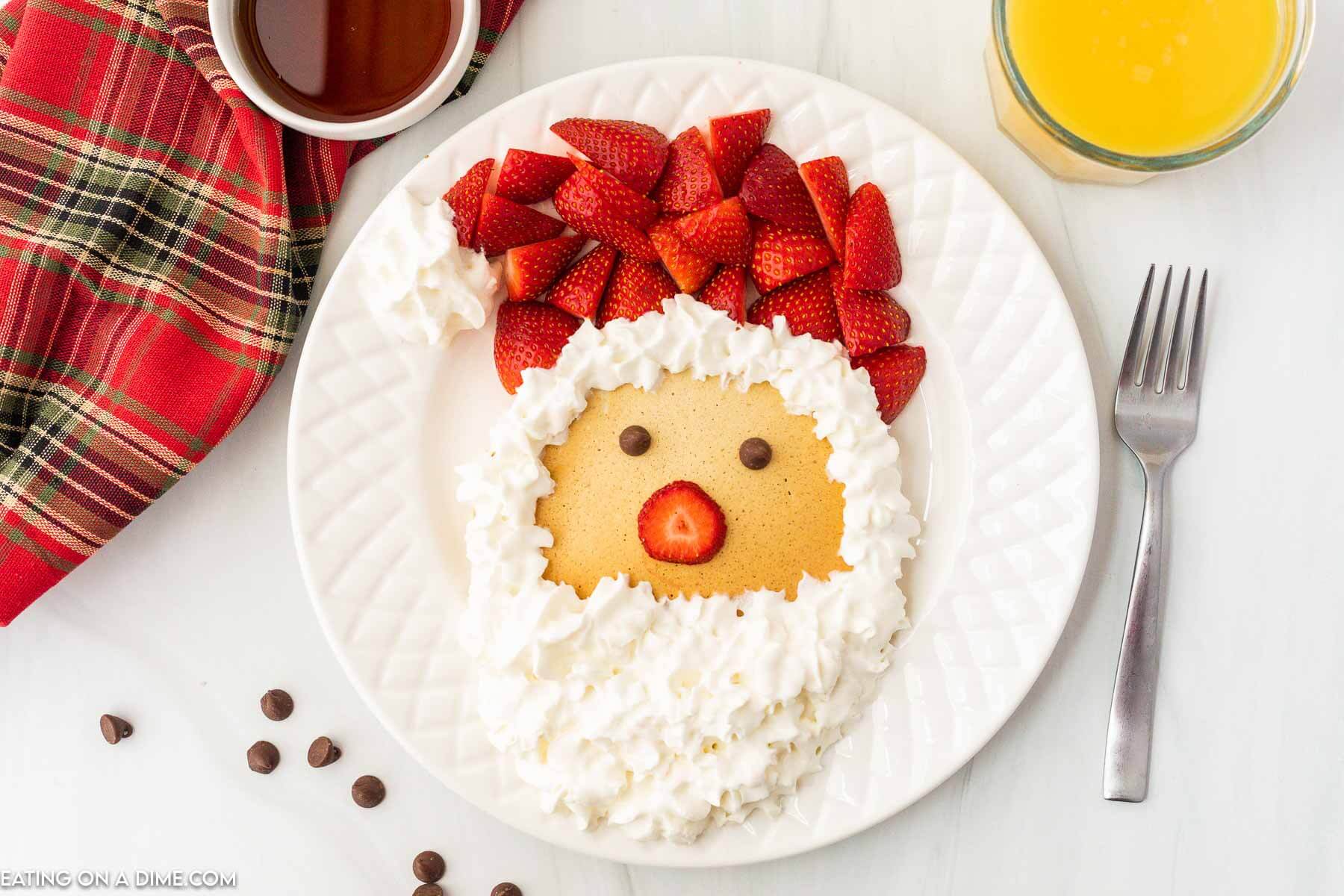 Santa Pancakes - Eatingonadime.com