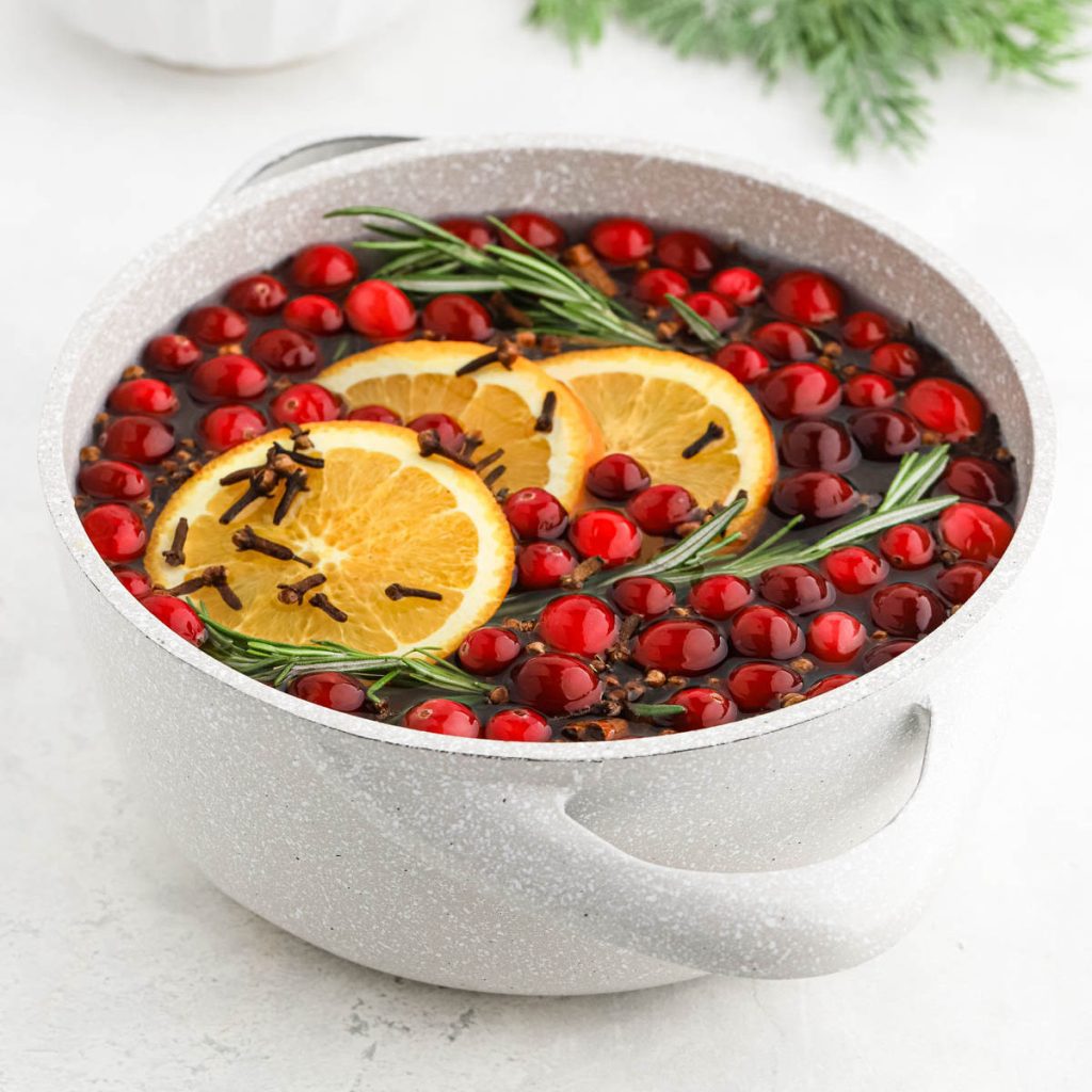 Christmas Potpourri Stove Top - Eating on a Dime