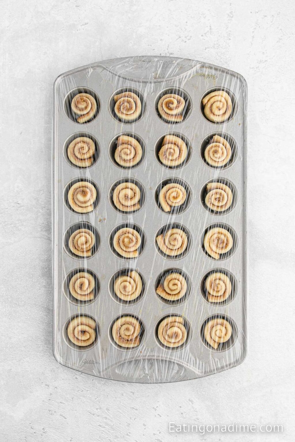 Mini Cinnamon Rolls - Eating on a Dime