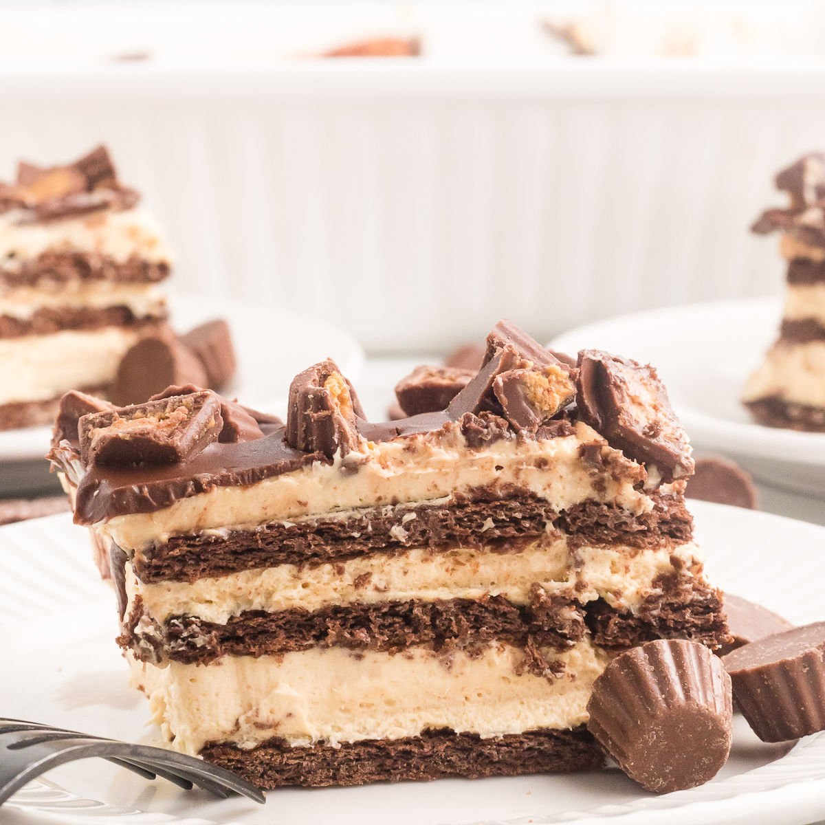 Strawberry Icebox Cake - Eatingonadime.com