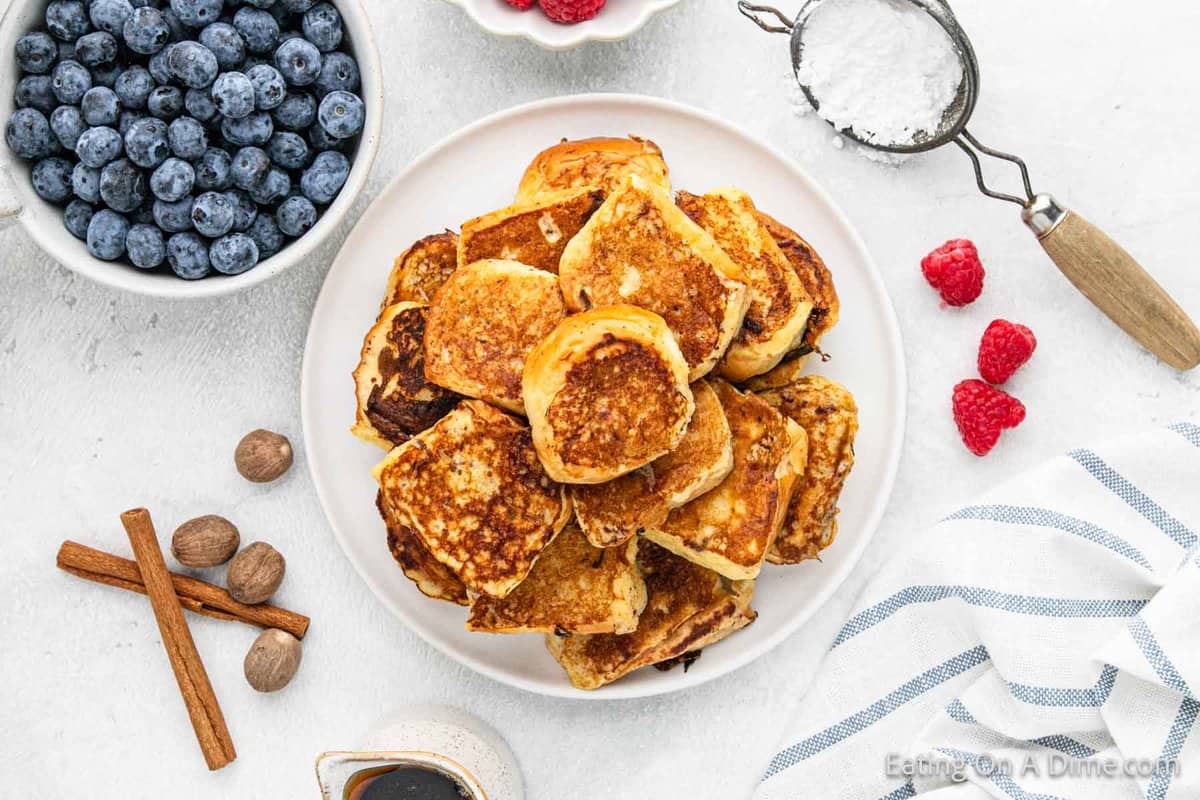 Hawaiian Roll French Toast - Eating on a Dime