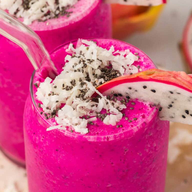 Dragon Fruit Smoothie - Eating on a Dime