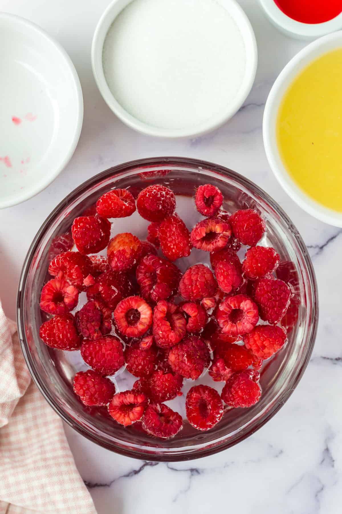 Raspberry Lemonade - Eating on a Dime