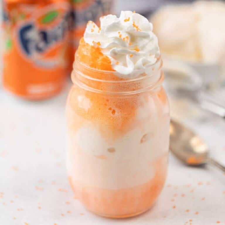 Fanta Ice Cream Float - How to make an ice cream float
