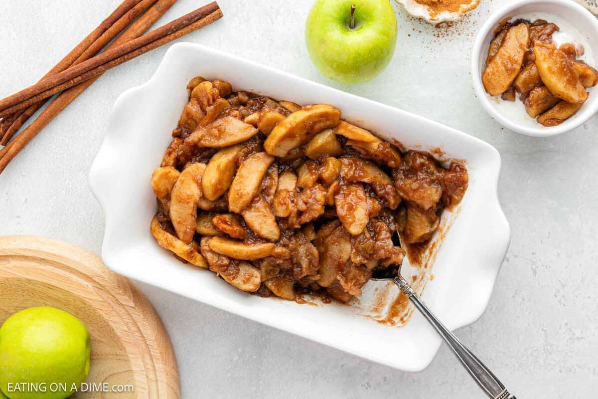 Slow Cooker Apples: Easy Fall Dessert Recipe - Eating on a Dime